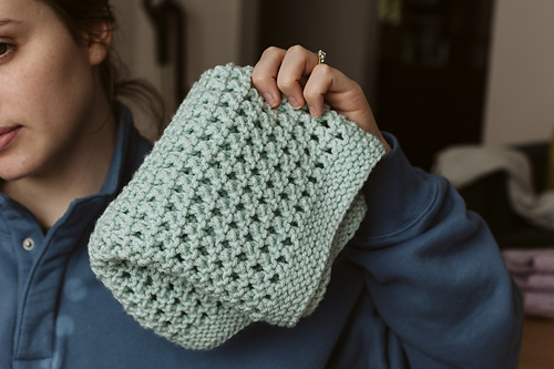 Ravelry: Eyelet Rows Cowl pattern by The Blue Mouse