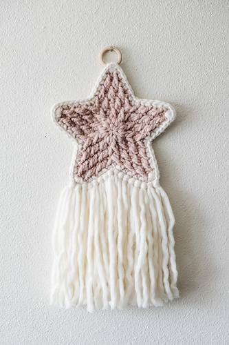 Ravelry: Alpine Star Tree Topper pattern by Tanya Johnson | The Cozy Knot