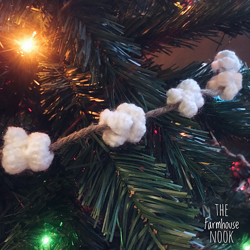 Ravelry: Farmhouse Popcorn Garland pattern by The Farmhouse Nook