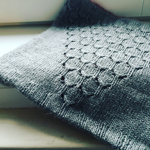 Ravelry: Honeybee's Favourite Loop pattern by Bettina Wenko