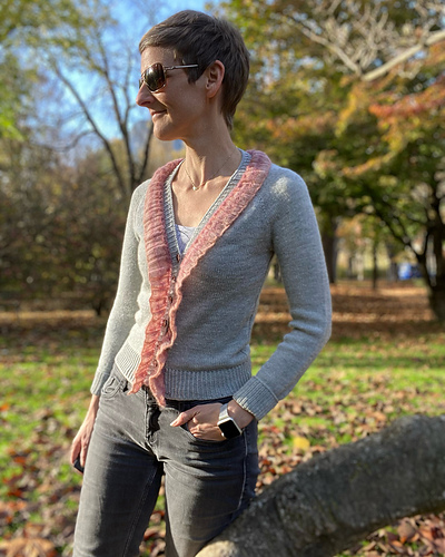 Ravelry: Style Me Up Cardigan pattern by Bettina Wenko
