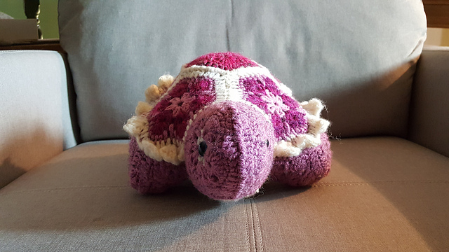 Ravelry: CableRiverDesign's Raspberry the African Flower Turtle