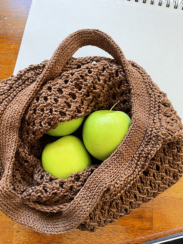 Ravelry: Pine Cone Carrier Bag pattern by Nick Davis