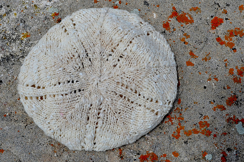 Ravelry: Puffball pattern by Nick Davis