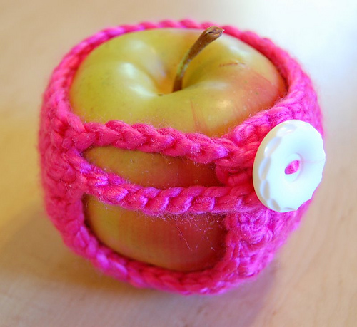 Ravelry: Cute As Pie Apple Cozy pattern by Darla Allen