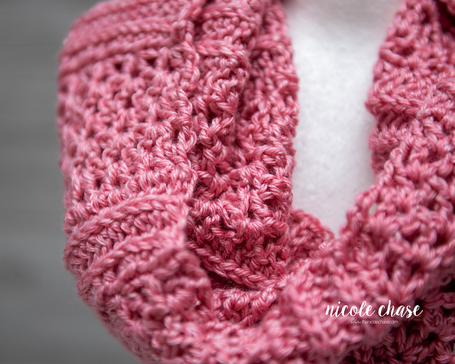 Ravelry: New Beginnings Cowl pattern by Nicole Chase