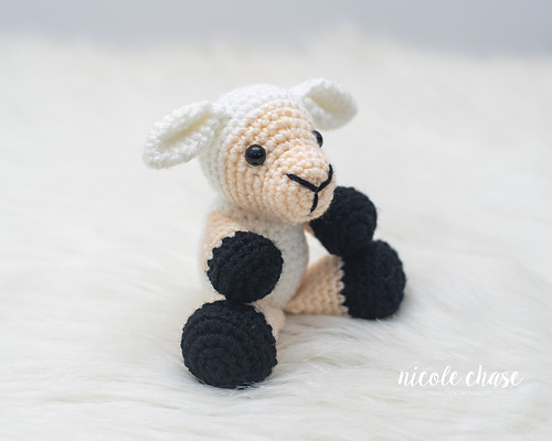 Ravelry: Sherman the Sheep pattern by Nicole Chase