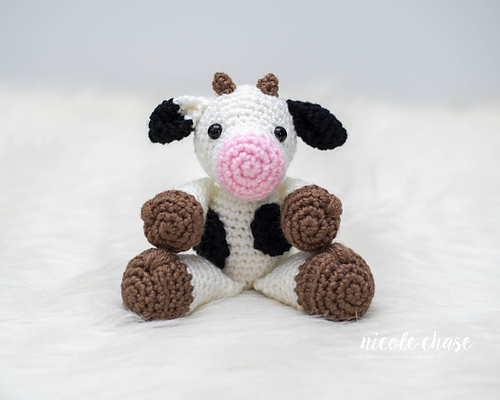 Ravelry: Memphis the Moo-Cow pattern by Nicole Chase