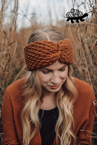 Ravelry: Country Cottage Headband pattern by The Turtle Trunk