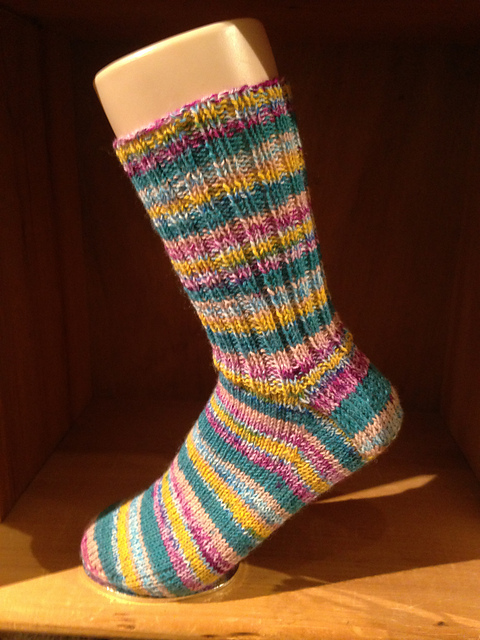Ravelry: Toe-Up Socks on the Magic Loop pattern by The Warm Ewe