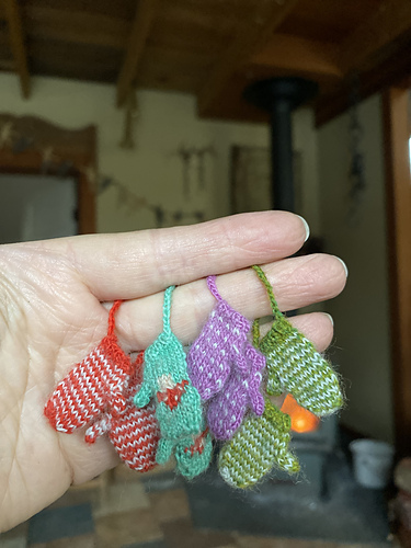 Ravelry: Tiny Woolen Mittens pattern by Erica McCurdy