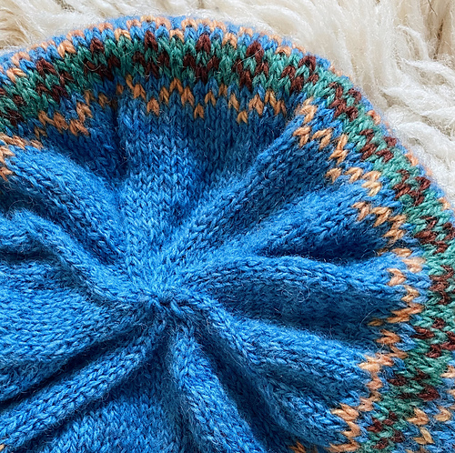 Ravelry: I Smell Snow hat pattern by Jacki Badger