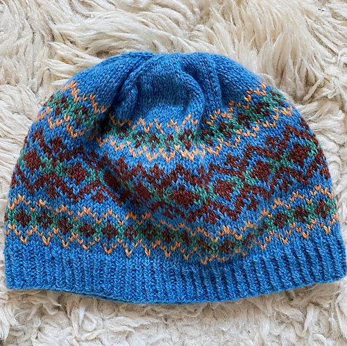 Ravelry: I Smell Snow hat pattern by Jacki Badger
