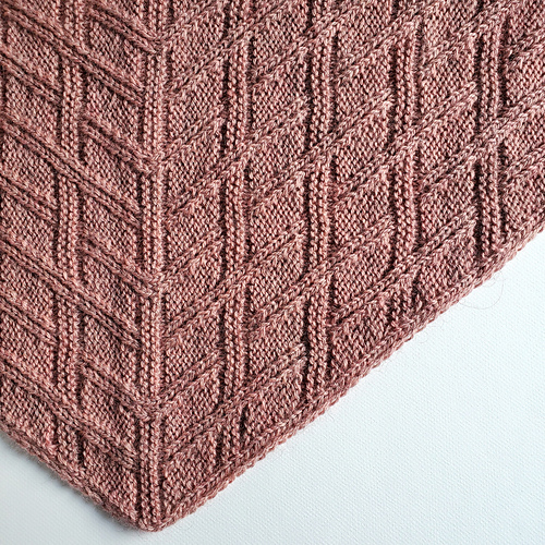 Ravelry: Lineage pattern by Thien-Kieu Lam