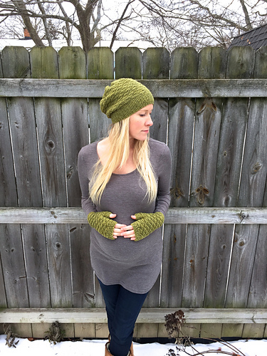 Ravelry: Peaks Slouch pattern by This.Bird.Knits