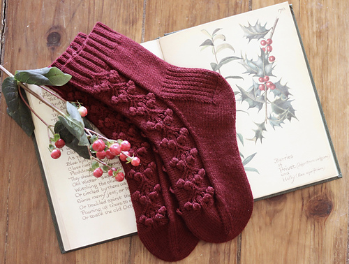 Ravelry: Winterberry pattern by This Handmade Life