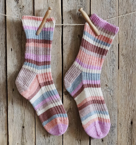 Ravelry: Mix It Up Socks pattern by This Handmade Life