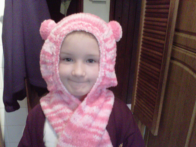 Ravelry: bagpuss hatscarf pattern by Bobbinalong Bailey