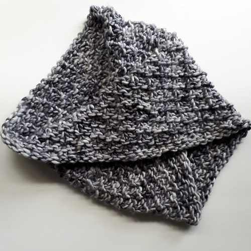 Ravelry: Moebius Sequence Cowl pattern by Cath Ward