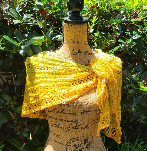 Ravelry: Flirty pattern by Hilary Latimer