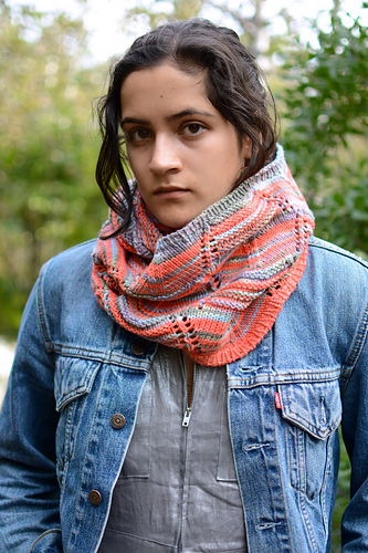 Ravelry: Joshua Tree Cowl pattern by Kirsten Kapur