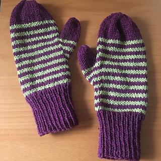 Ravelry: timiddrake's Yucca Stripes mittens