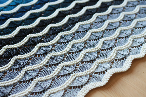 Ravelry: Bounce pattern by tincanknits