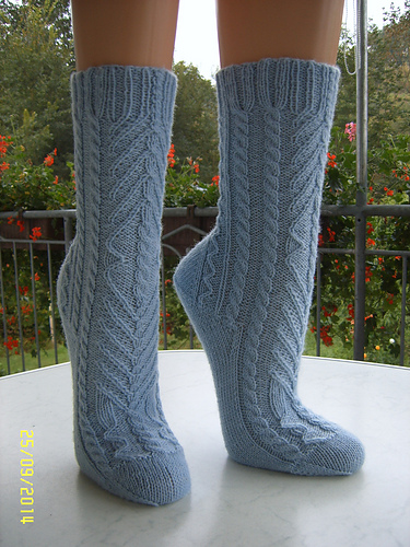 Ravelry: Shazbat pattern by Heidi Nick