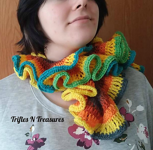 Ravelry: Mindless Mandala Madness Ruffle Scarf pattern by Tera Kulling
