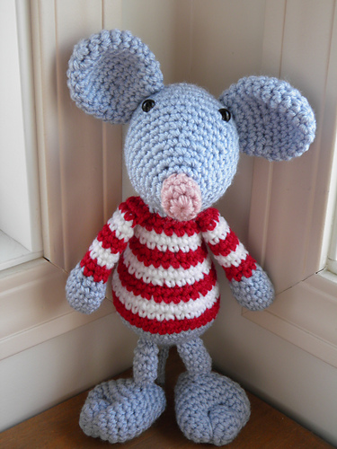 Ravelry: Emily the Mouse Amigurumi pattern by Carolina Guzman