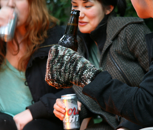 Ravelry: Beer Mitt pattern by Toby Roxane Barna