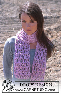 Ravelry: 93-41 Scarf pattern by DROPS design