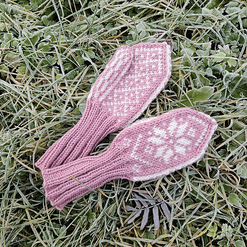 Ravelry: Preschool Selbu Mittens pattern by Tonje Haugli