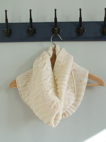 Ravelry: Snow Queen Infinity Cowl pattern by Megan Delorme