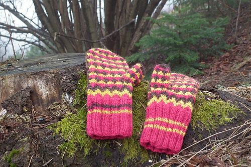 Ravelry: Skogens kongle (The pinecone) pattern by Judith Seland Nilsen