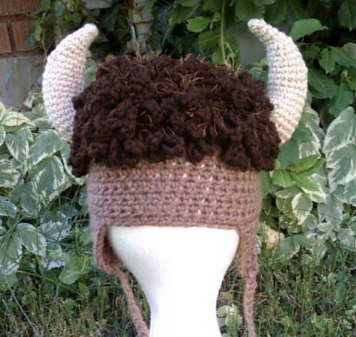 Ravelry: Ta Tonka Buffalo Hat pattern by Heidi Yates