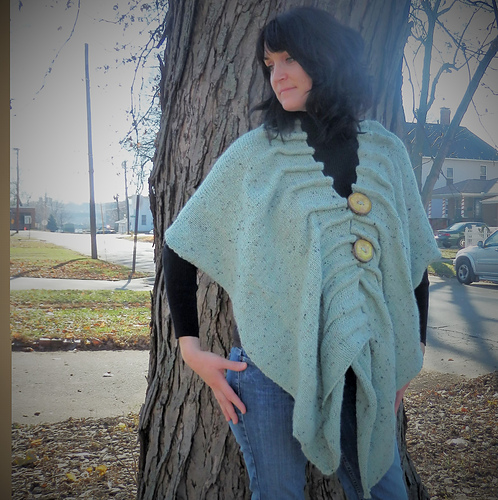 Ravelry: pleated shawl with wood buttons pattern by Lee Colleran