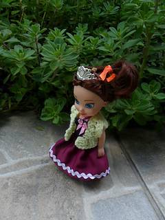 Ravelry: Miniatura colete pattern by Margareth Marques