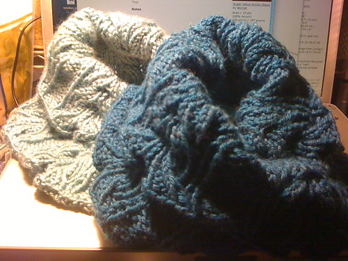 Ravelry: Double Lyre Moebius pattern by Luise O'Neill