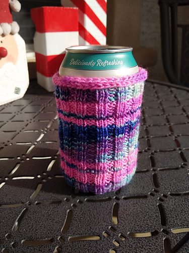 Ravelry: Classic Can Cozy pattern by Knitty Natty