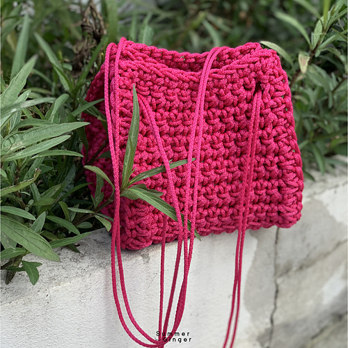 Ravelry: Cubic Bag pattern by Summer Sumpakpisut