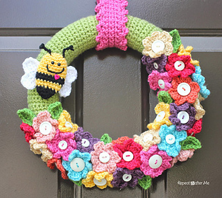 Ravelry: Spring Wreath pattern by Sarah Zimmerman