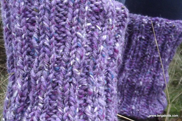 Ravelry: Heather Chunky DK Knitted Leg Warmers pattern by Rebecca Gallop