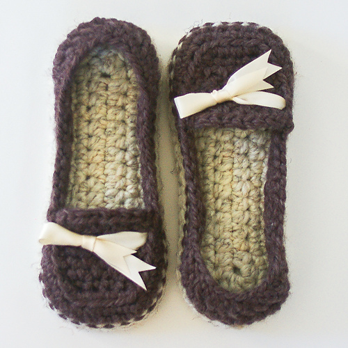 Ravelry: Ava Slippers - Women's loafer pattern by Lorin Jean