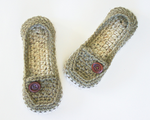 Ravelry: Ava Slippers - Women's loafer pattern by Lorin Jean