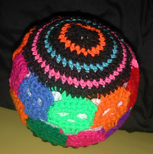 Ravelry: ColorMeCrazy Creepy SKull Beanie pattern by Spider Mambo