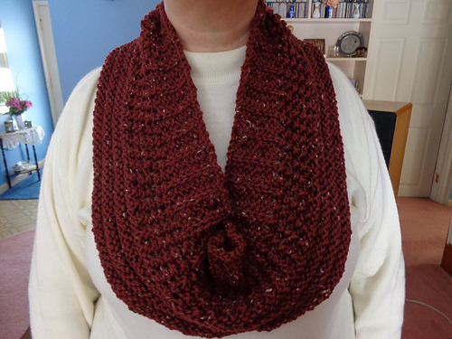 Ravelry: Layer Cake Loop pattern by steepndeep's Designs