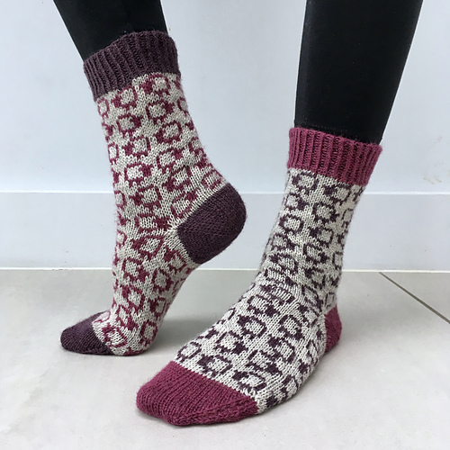 Ravelry: Sheep Shuffle Socks pattern by Sophie McKane