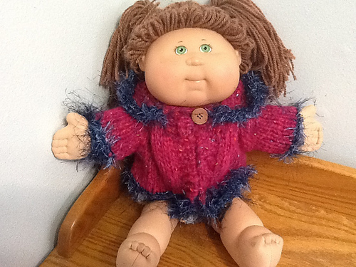 Ravelry: Hooded Sweater for a Cabbage Patch Doll pattern by Janice Helge
