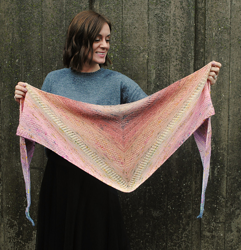 Ravelry: Black Elephant Shawl pattern by Rachel Illsley